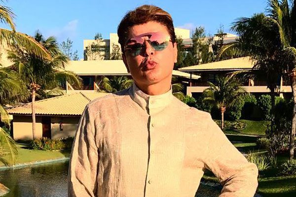 SBT TV | David Brazil abre as portas de seu apartamento milionário