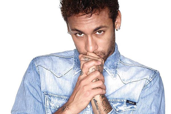 Neymar posta foto em homenagem a Stephen Hawking - SBT