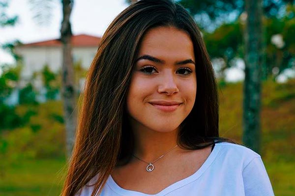 Maisa aposta em look diferentão e recebe chuva de elogios - SBT