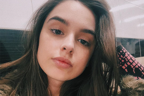 Bel Moreira investe em look vermelhão para Prêmio Referência - SBT