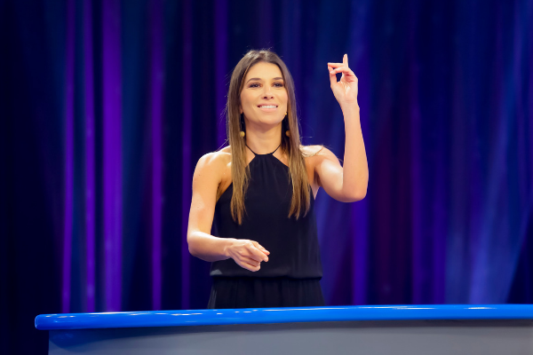 Karaokê da Rebeca: as cinco melhores cantorias da apresentadora no Roda ...