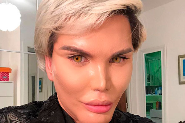 SBT TV | Ken Humano revela o que fará em sua 65ª cirurgia plástica