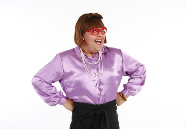 SBT TV | Participe da LIVE com a Dona Fifi no @fofocalizando do Instagram