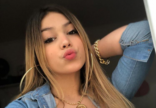 SBT TV | Melody defende Carlinhos Maia e leva bronca de MC Loma