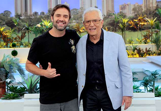 SBT TV | Humorista Fábio Rabin é o convidado especial de A Praça é ...