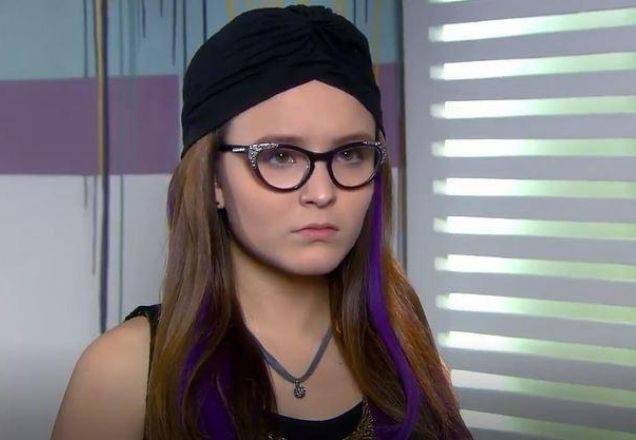 SBT TV | Isabela desiste de ir viajar com a banda por causa de Téo