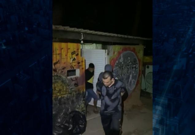 Sp Pm Resgata Homem Que Seria Morto Em Tribunal Do Crime Crime Sbt