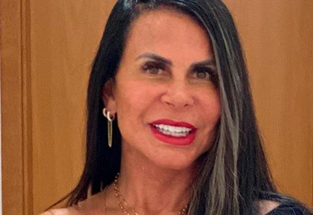 SBT TV | Gretchen mostra foto rara de quando tinha 18 anos; veja