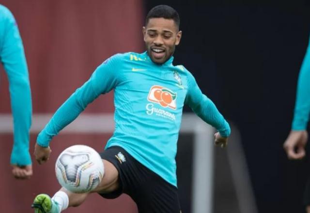 Lodi fala sobre disputa na lateral e minimiza números: "Fiz muito pouco ...
