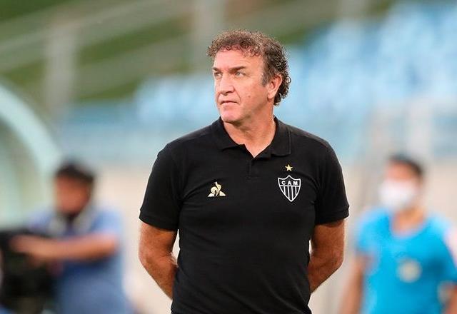 Cuca tem histórico positivo em jogos contra times argentinos - SBT