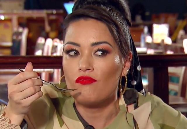 SBT TV | Milene Pavorô experimenta prato afrodisíaco e se surpreende