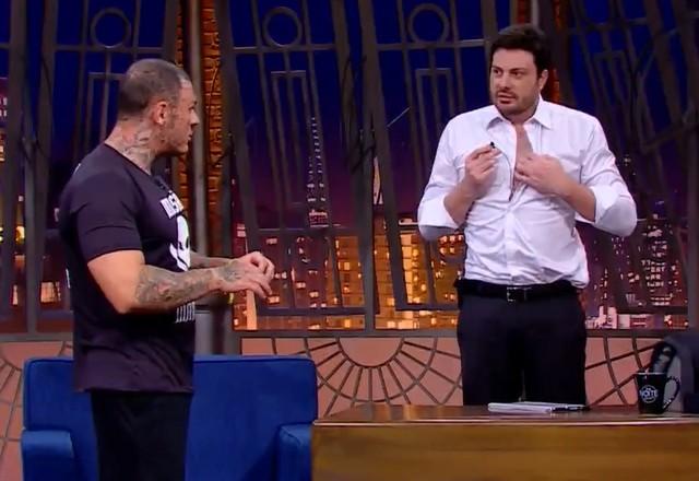 SBT TV | Toguro analisa shape de Danilo Gentili e Diguinho Coruja