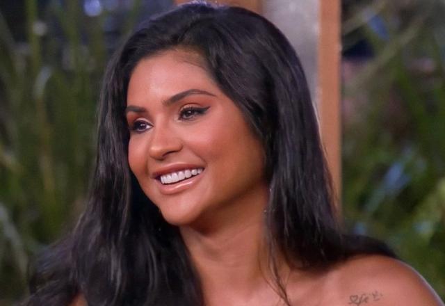 SBT TV | Mileide Mihaile mostra barriga sequinha após fazer lipo lad