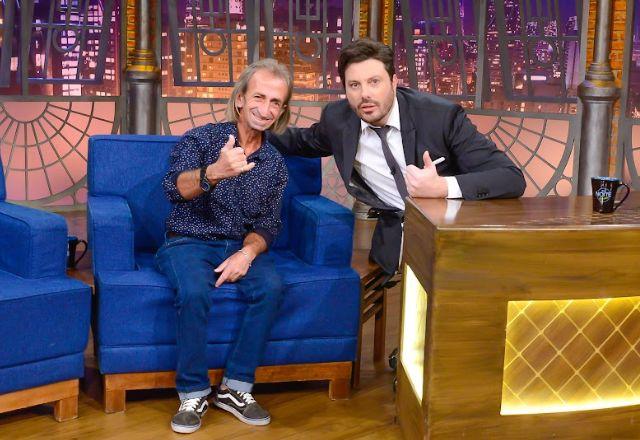 SBT TV | The Noite recebe Aristeu personagem principal de \"Manual do ...