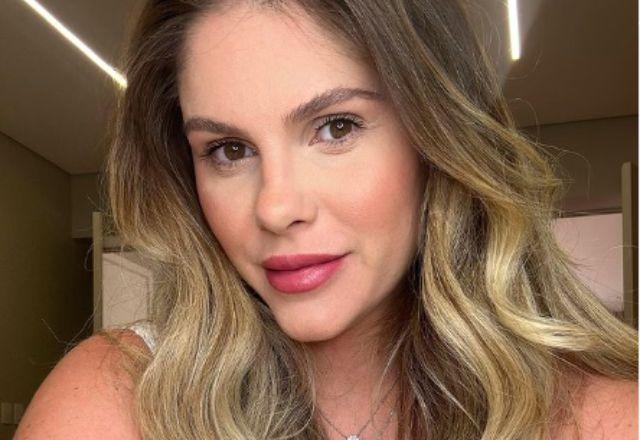 Sbt Tv Bábara Evans Mostra Peso Dois Meses Após Dar à Luz