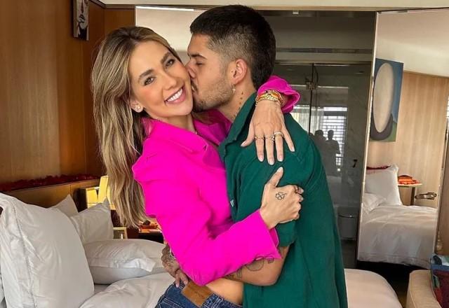 SBT TV | Virginia Fonseca presenteia Zé Felipe com colar vintage ...