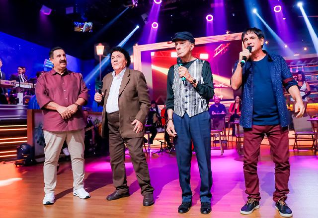 SBT TV | Programa do Ratinho homenageia Wanderley Cardoso, Nilton César ...