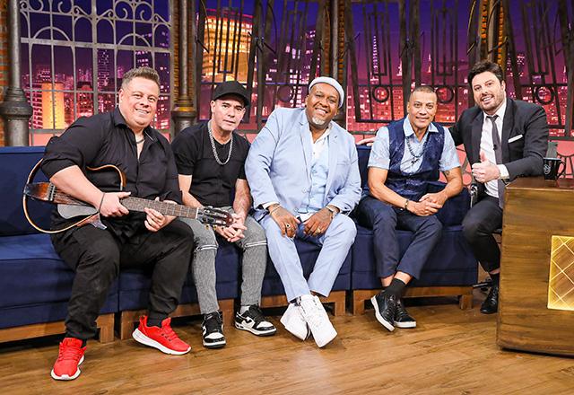 SBT TV | Sampa Crew toca sucessos e fala sobre a carreira no The Noite ...