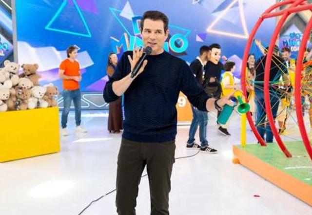 SBT TV | Domingo Legal traz os modelos Erasmo Viãna e Gianne Albertoni ...