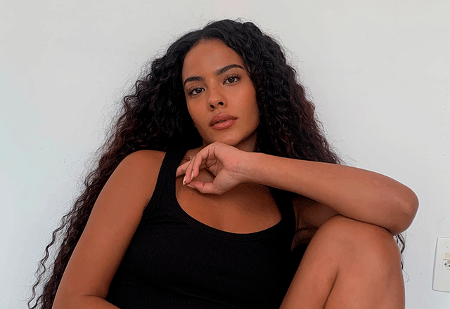 SBT TV | Bella Campos surge de cabelo curtinho e surpreende internautas