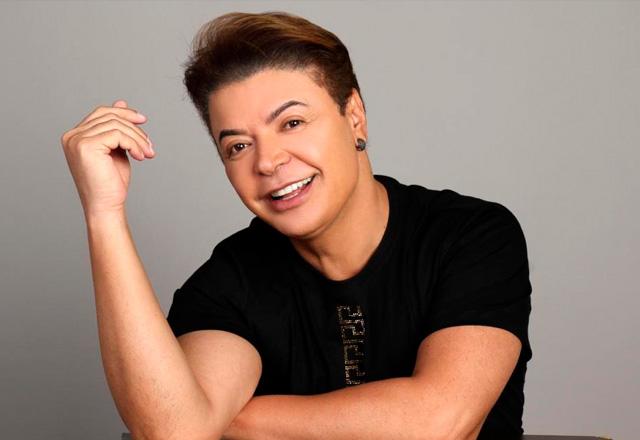 SBT TV | David Brazil defende Cauã Reymond e dispara: "Cheiroso, educado"