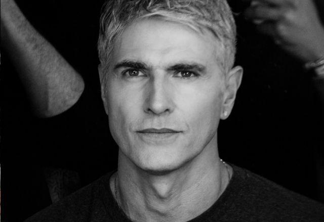 SBT TV | Reynaldo Gianecchini surpreende com novo visual: \"Gato demais\"