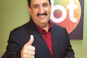 SBT TV | Ratinho descobre novo talento; saiba qual é