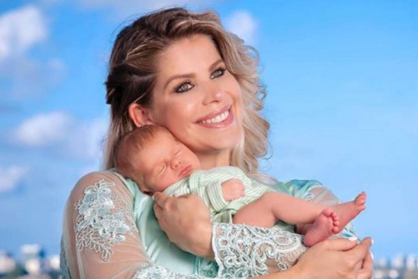 SBT TV | Bebê de apenas um mês de vida tem quase 500 mil seguidores no ...